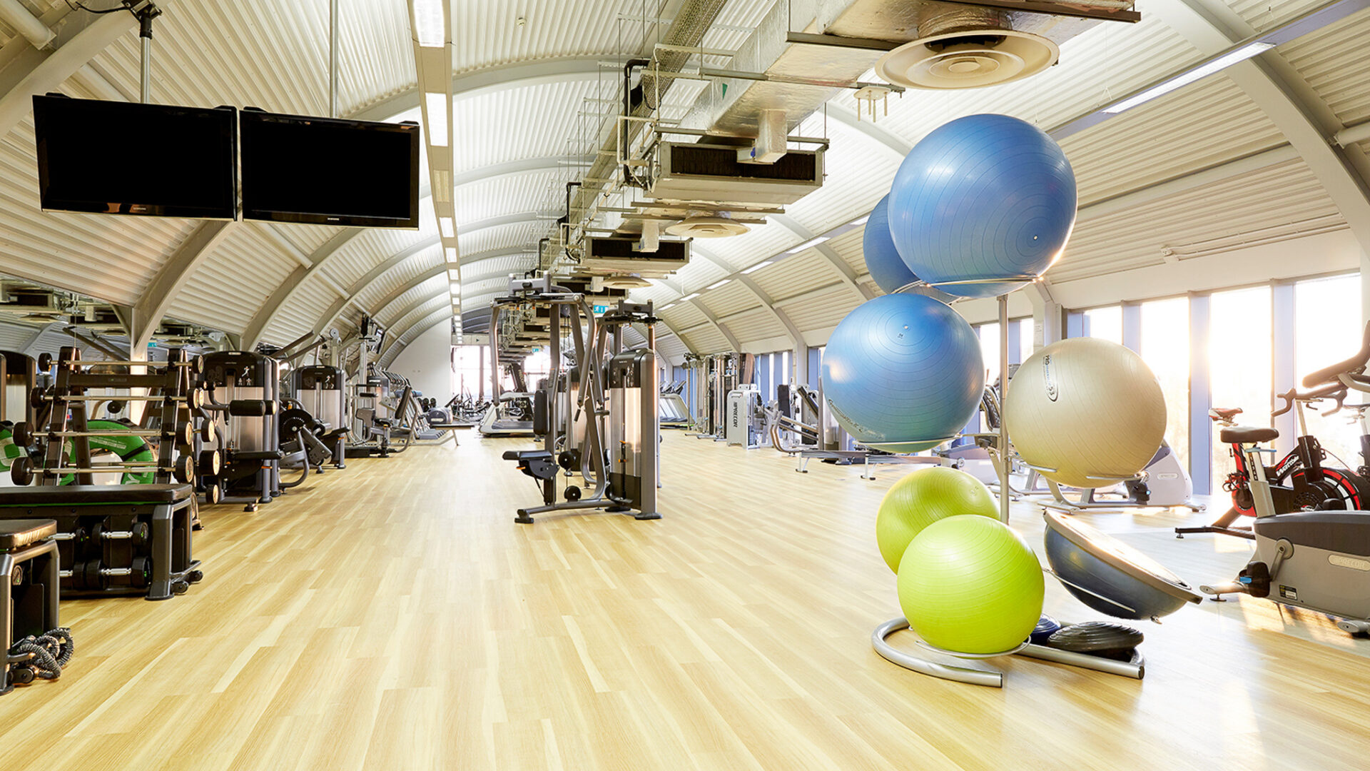 Mountbatten | Gym, Classes, Pool & Spa | Gym in Portsmouth | BH Live ...